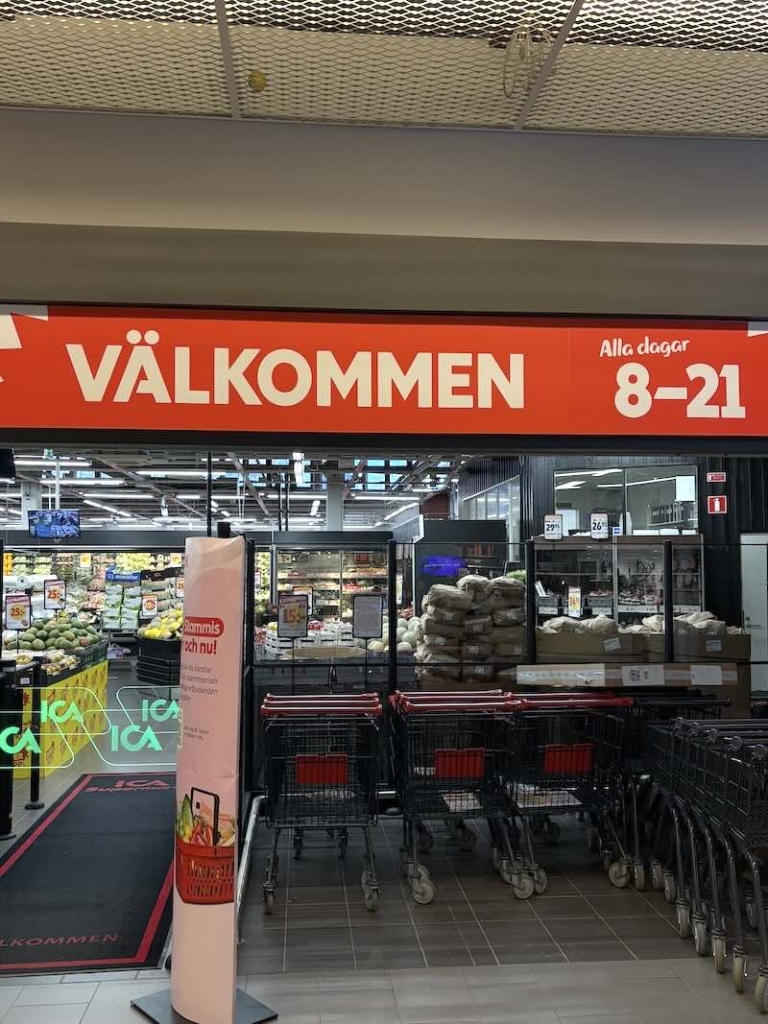 ICA Supermarket Rotebro - Hem